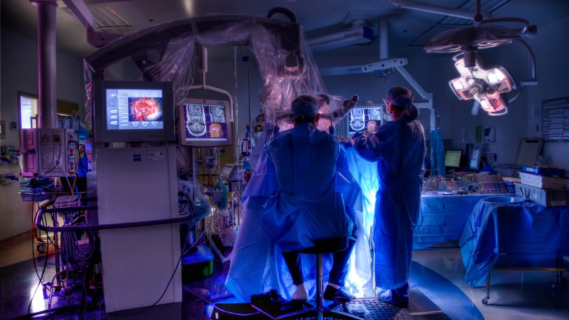 Neurosurgical Oncology - Treatment for Brain & Spine Tumors